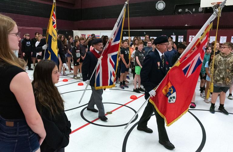 Students pledge allegiance to Canada during ceremony