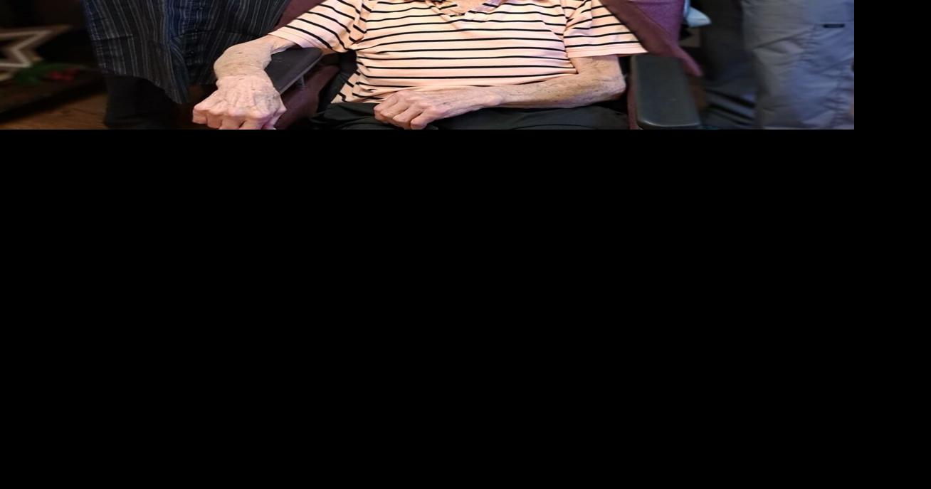 CURWENSVILLE GFWC DONATES DIGNITY BIBS | Community | theprogressnews.com