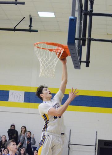 Bracken scores 1,000th point in win over Glendale | Sports ...