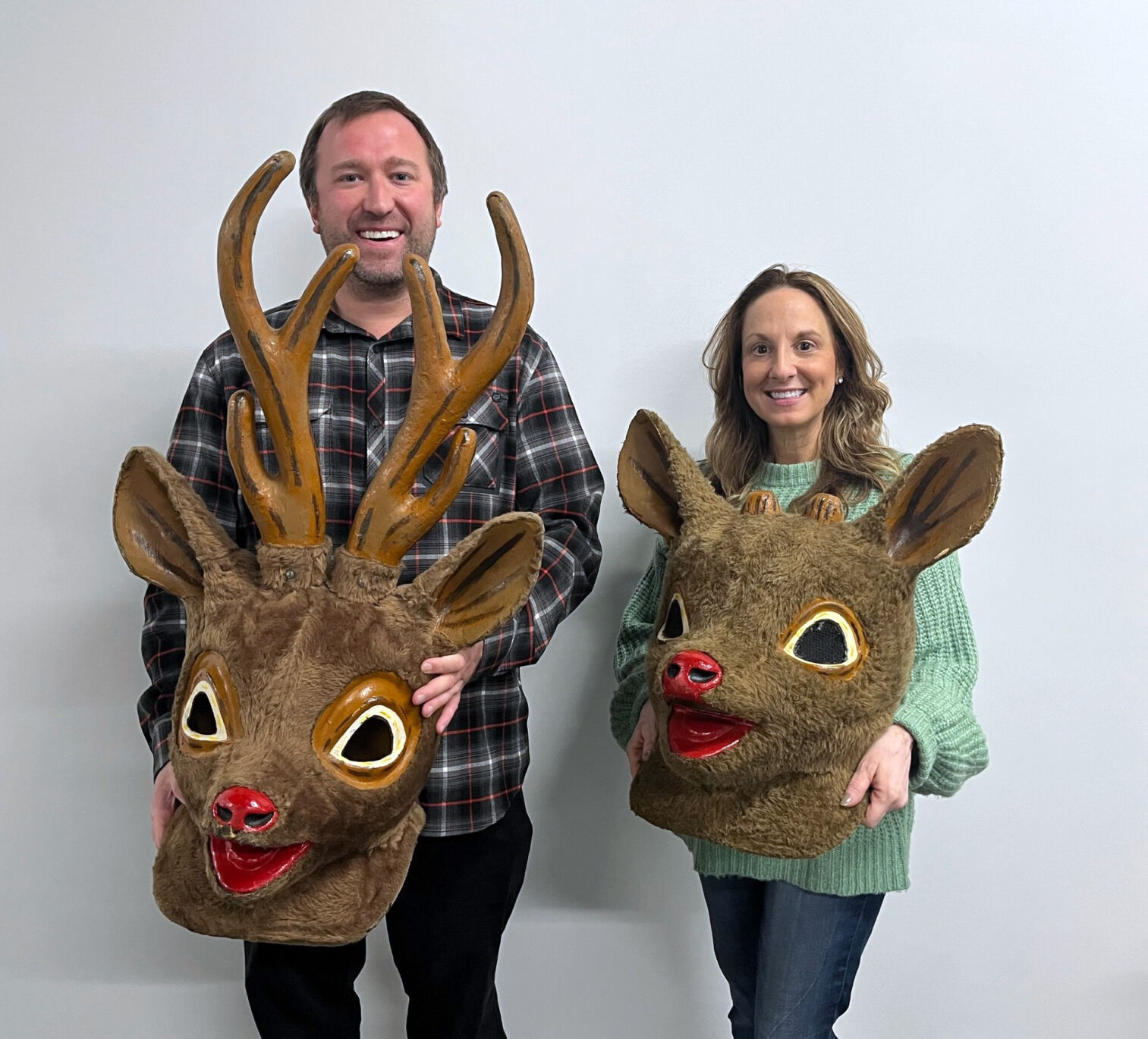 RUDOLPH AND RUDY COSTUMES DONATED TO CCHS | Local | theprogressnews.com