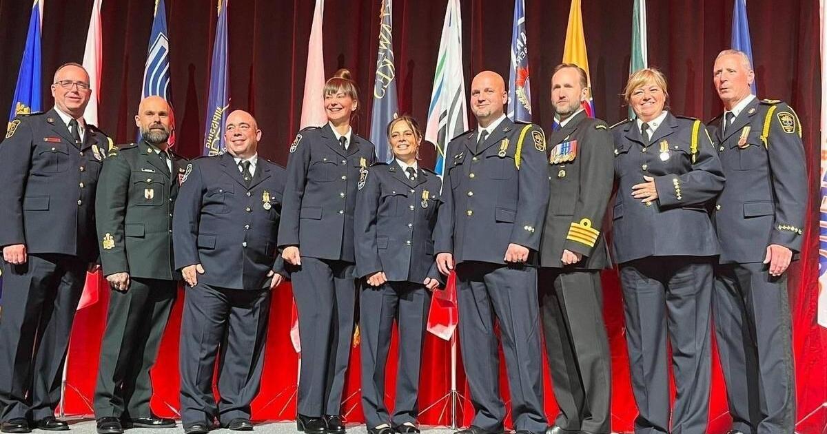 Governor General honours five Region of Waterloo paramedics