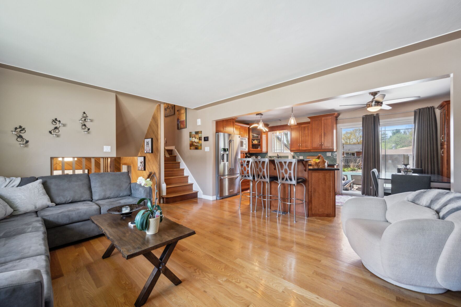 Cottage living meets city convenience in Waterloo sidesplit