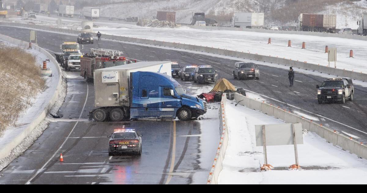 Highway 401 Westbound closed near Kitchener due to fatal crash