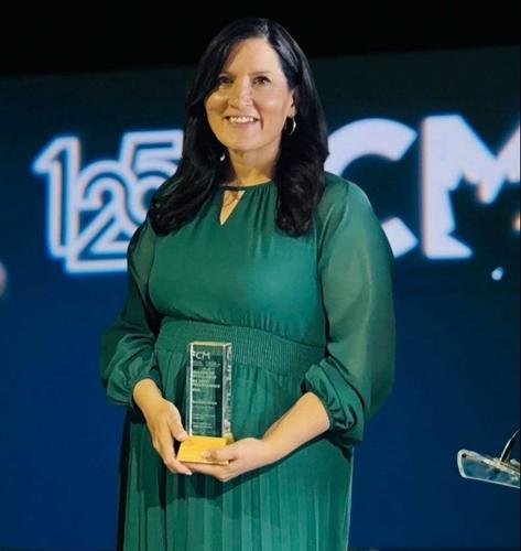 Mayor Knox honoured for leadership at FCM annual conference
