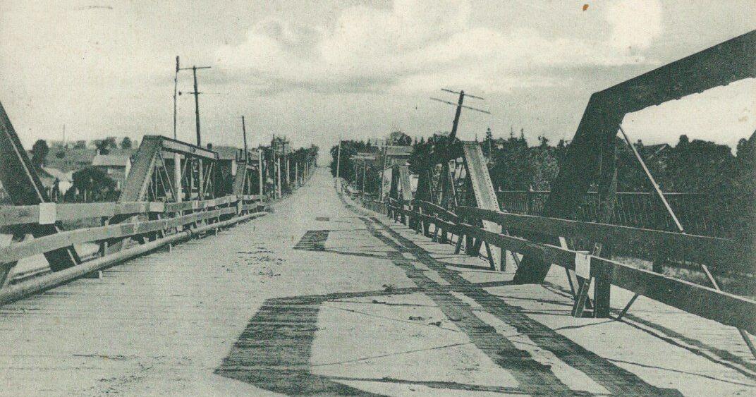 The Dundas bridge passed the beer test