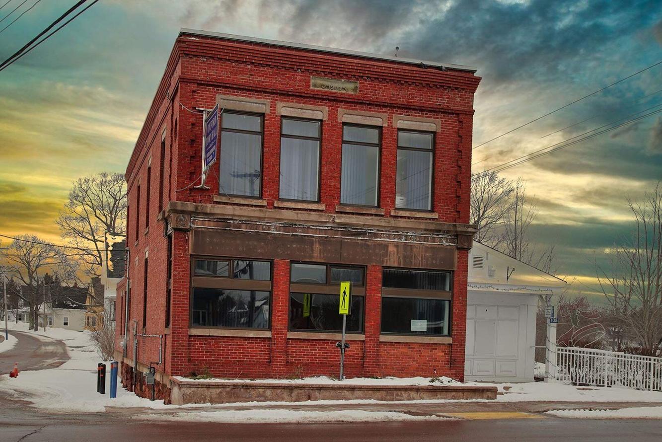 Oxford compiles asset plan