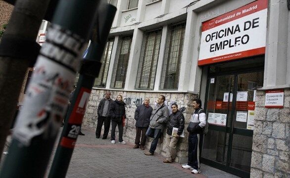 Spain economic crisis deepens as unemployment rate nears 25 per cent