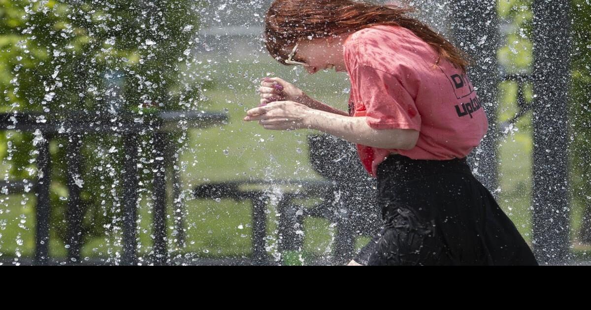 Weekend to be very hot, Environment Canada warns