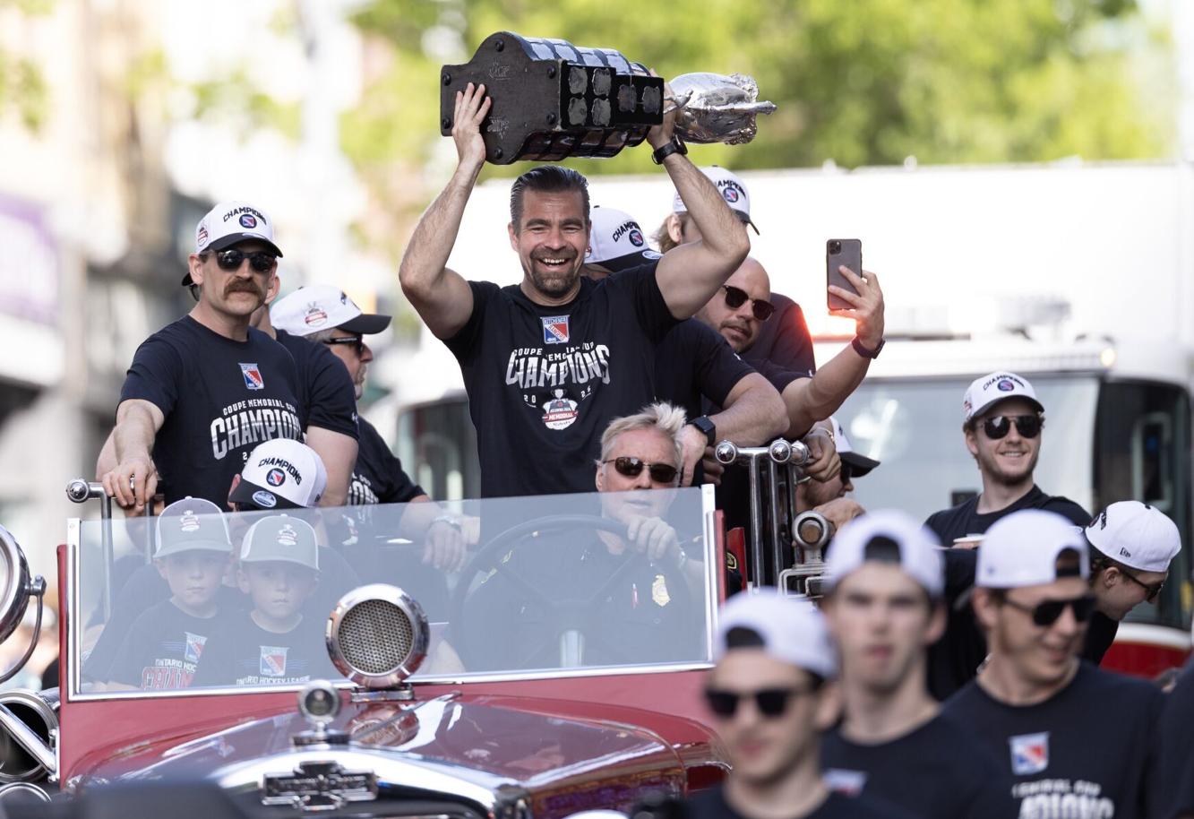 Thousands of Kitchener Rangers welcome home Memorial Cup