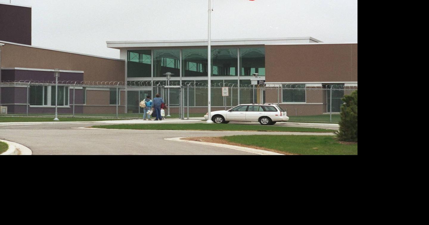 Lockdown at Grand Valley prison in Kitchener hits 5-day mark