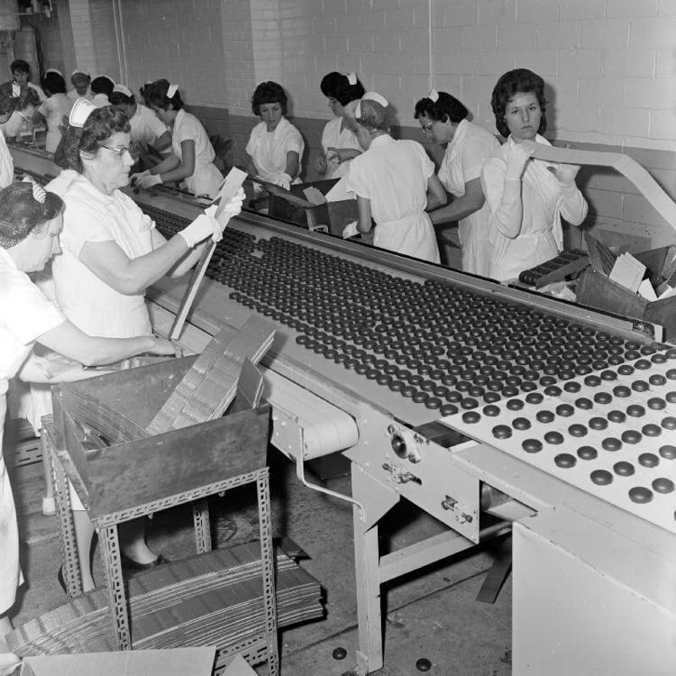 Kitchener company Smiles’n Chuckles was demolished in 1974
