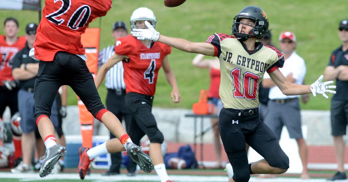 Junior Varsity Gryphons finish regular season unbeaten