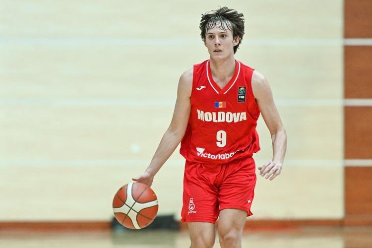 Lucian Lavric played for Moldova at U18 basketball tourney