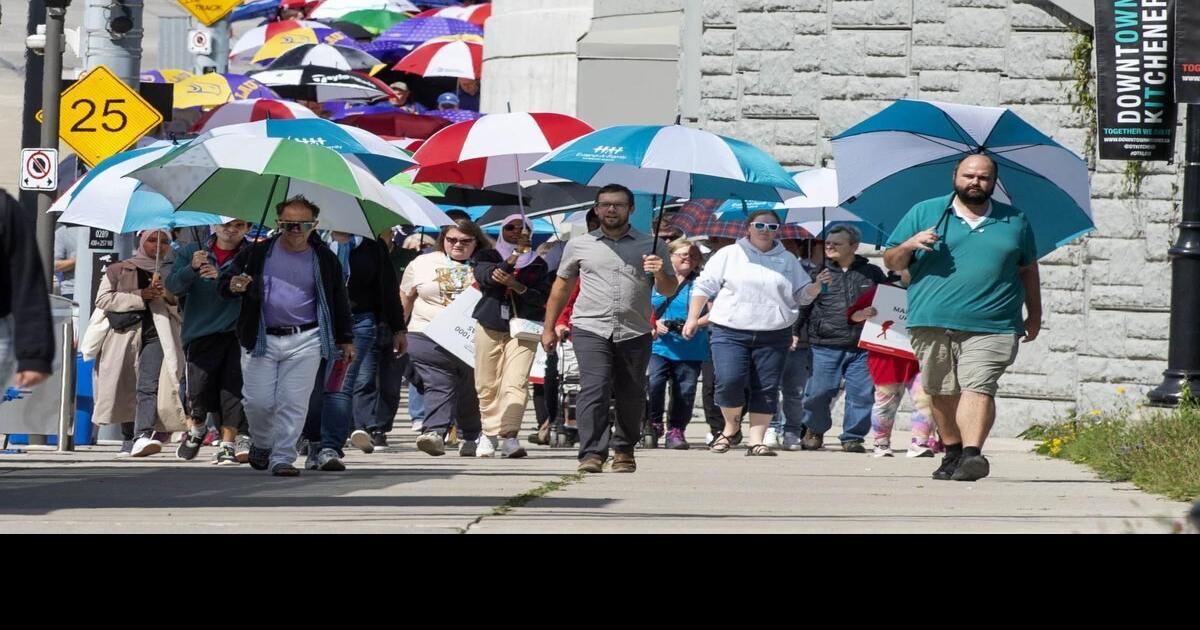 ‘March of 1,000 Umbrellas’ launches United Way fundraising