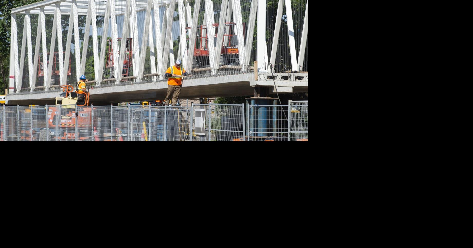 Kitchener pedestrian/cycling bridge being completed