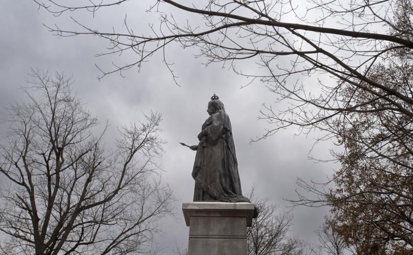 Indigenous art could join Queen Victoria statue in Kitchener