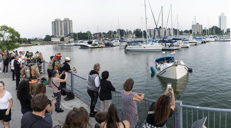 Waterloo man charged after boat sinks off Pier 8 in Hamilton
