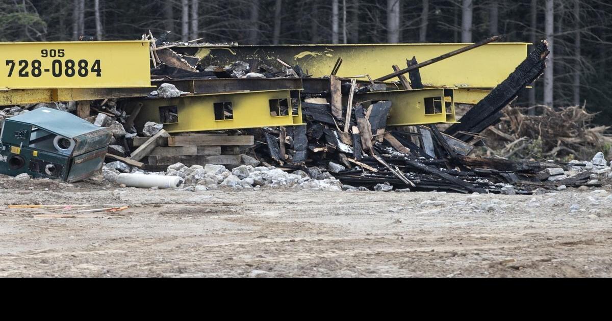 Historic farmhouse burned to ground days before move in Cambridge