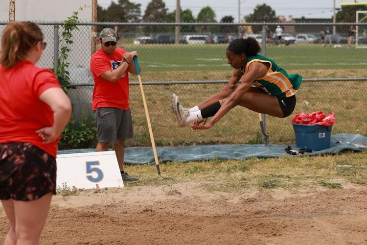 Shadd-Ceres soars past OFSAA West record