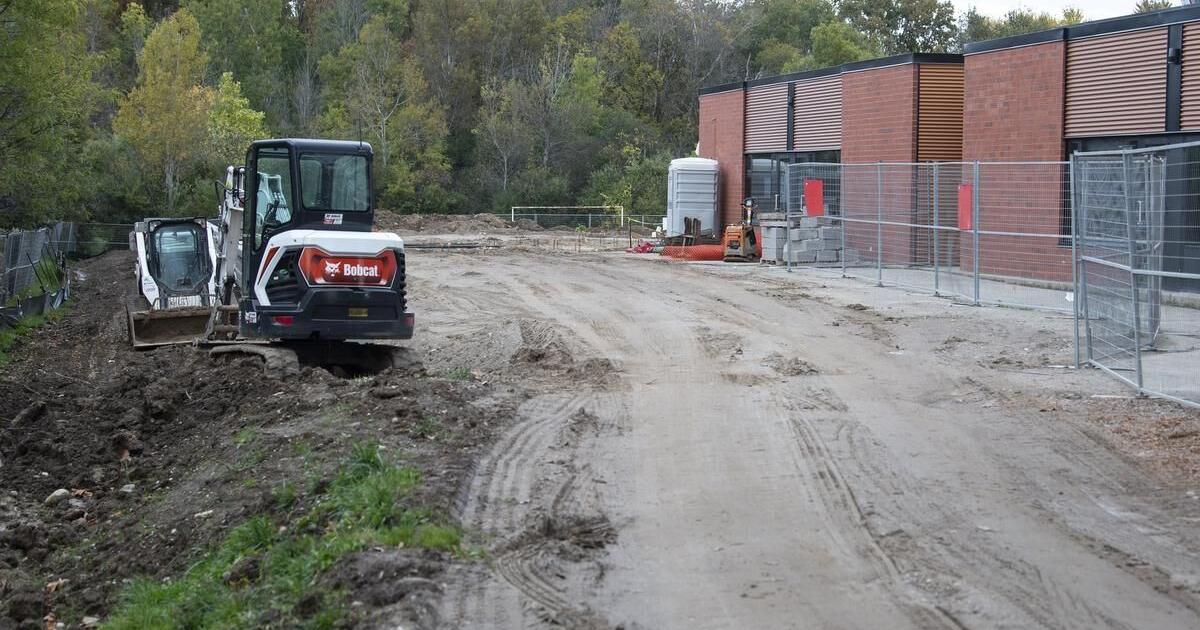 Province picks up growing tab for new school constructions