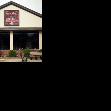 Dining Out: Broasted chicken and pie make it worth drive to Anna Mae's ...