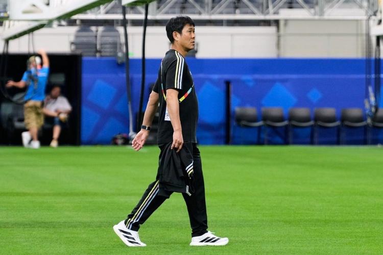 Japan coach says he made difficult call to keep captain Wataru Endo out ...