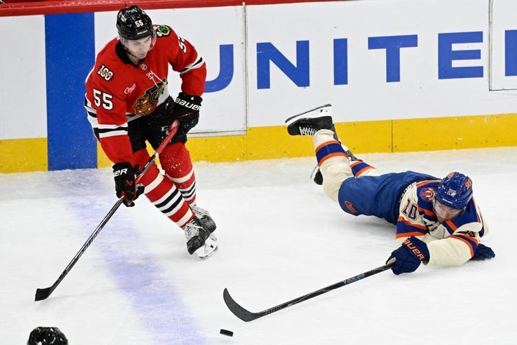 McDavid and Bouchard help Oilers beat the Blackhawks 4-1