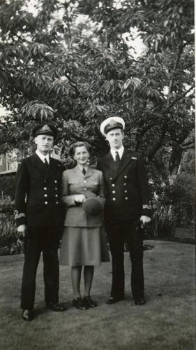 Bob Huntington was a naval officer, teacher and everyone’s favourite uncle