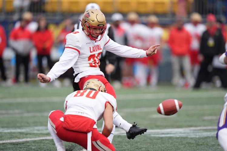 Vanier Cup heartbreak for Laurier Golden Hawks