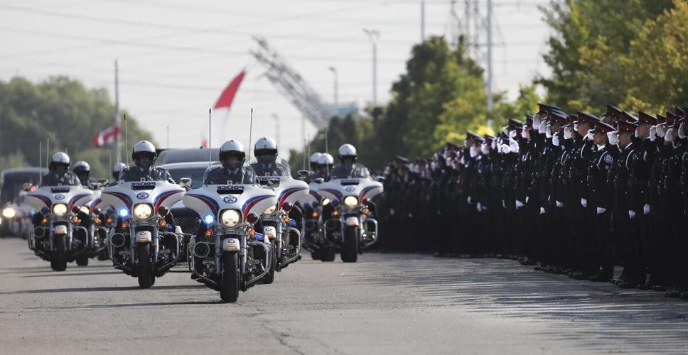 At Const. Andrew Hong’s funeral, grief for a family man who was living ...