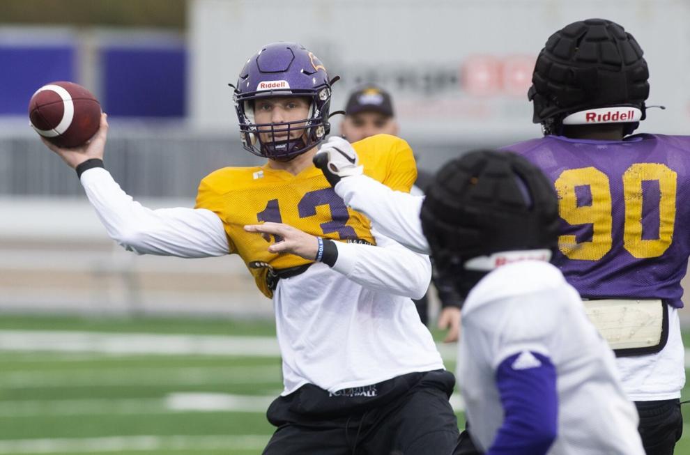 Laurier hits the road for Vanier Cup showdown with Laval