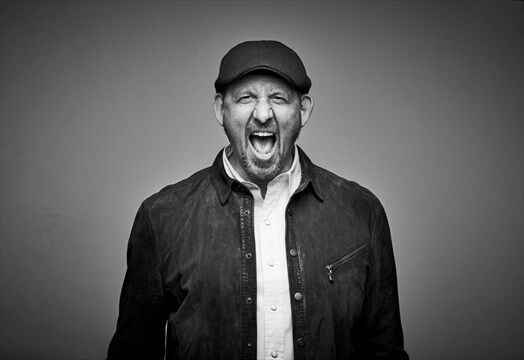 Steve Strongman brings the blues - loud and proud