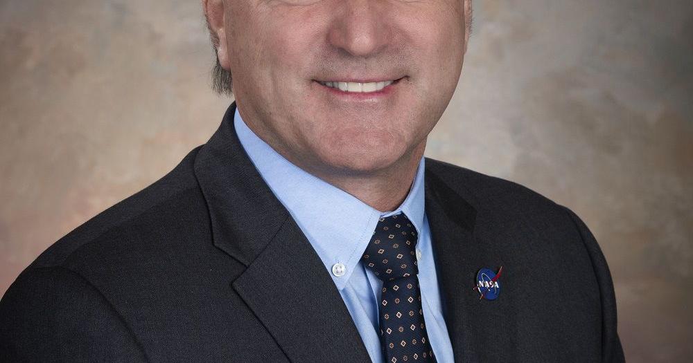 Chavers named deputy manager of Human Landing System | Military Scene ...