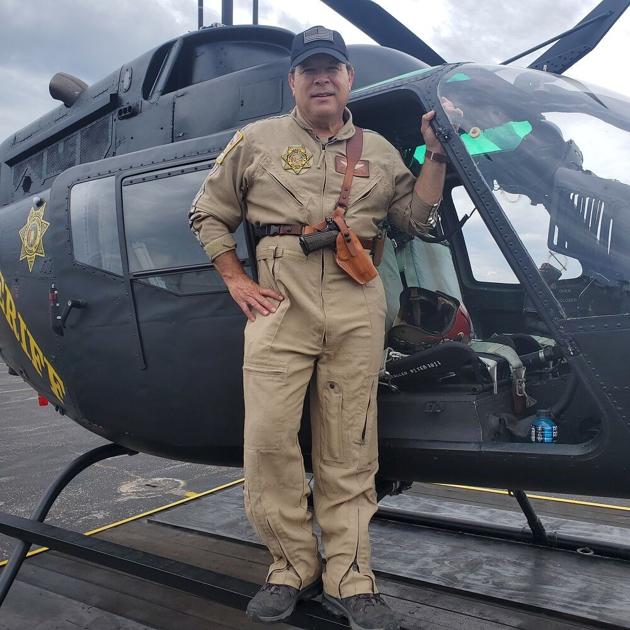 Sheriff’s pilot reunites with his former Army helicopter | News ...
