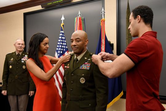 Army chief of staff promotes newest 3-star general | Military Scene ...