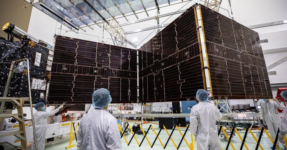 Huge solar arrays installed on NASA’s Psyche spacecraft | Technology ...