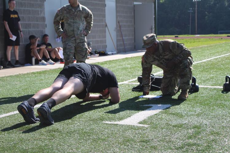 Staff officer course students take combat fitness test | Military Scene ...