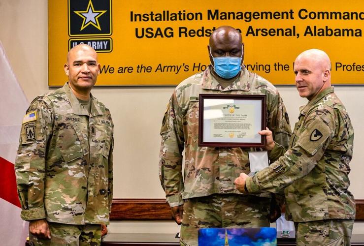 Garrison Soldiers receive Army Commendation Medal | Featured ...