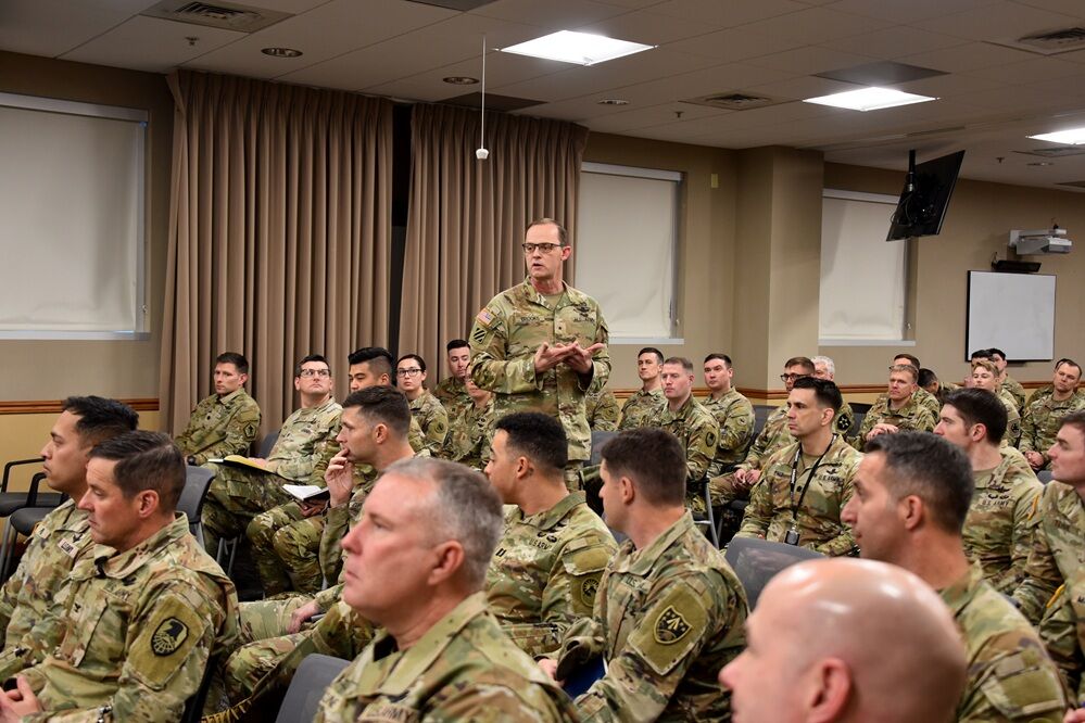 Army space professionals share knowledge during forum | Military Scene ...