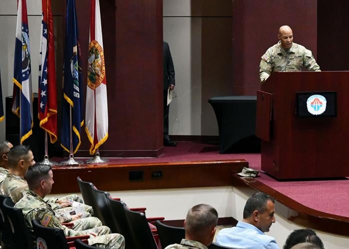 HHC AMCOM welcomes new commander | Military Scene | theredstonerocket.com