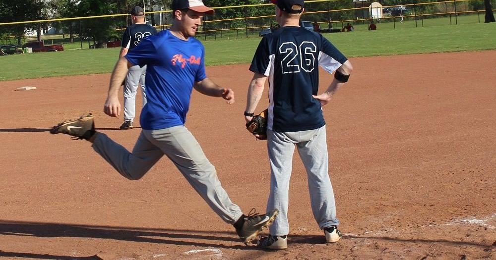 Fly-Outs have fun day with Hit Circus | Win Or Lose | theredstonerocket.com