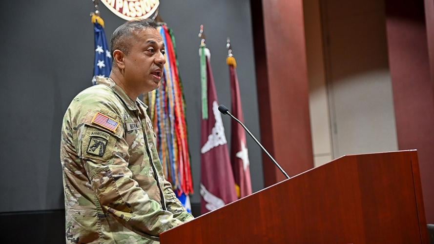 Fox Army Health Center receives new commander | Military Scene ...