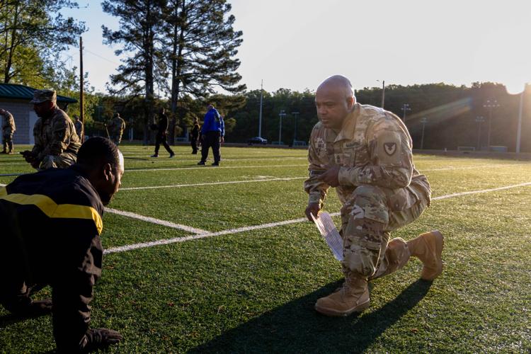 Soldiers test their combat fitness readiness | Military Scene ...