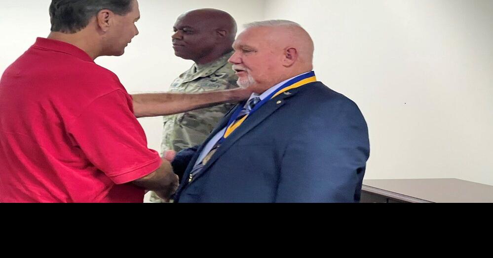 Eddie Barber award Oct 5.jpg | | theredstonerocket.com