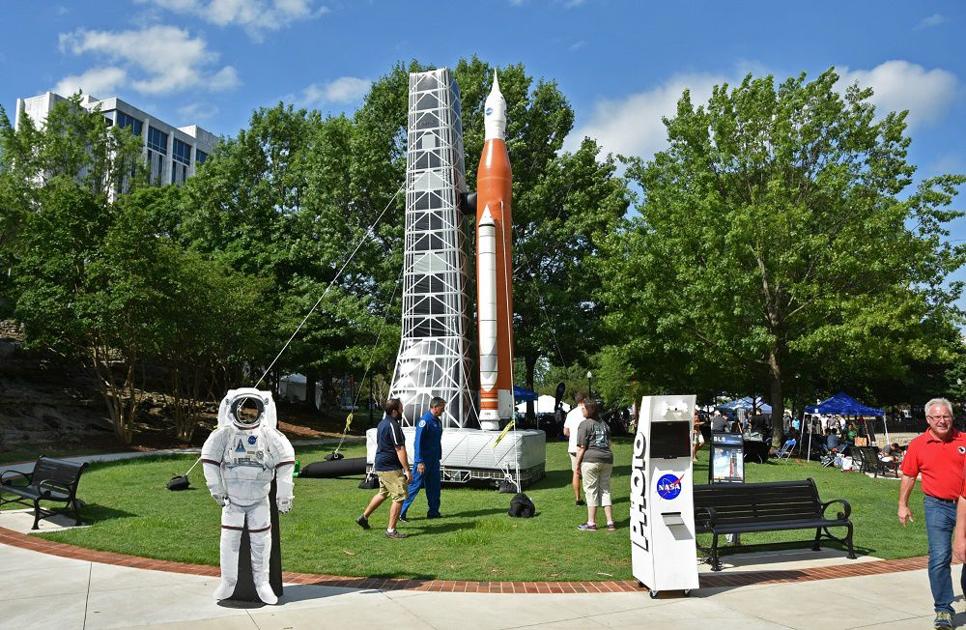 NASA celebration lands in park downtown | News | theredstonerocket.com