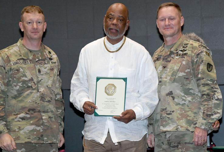 Garrison workers receive quarterly recognition | Military Scene ...