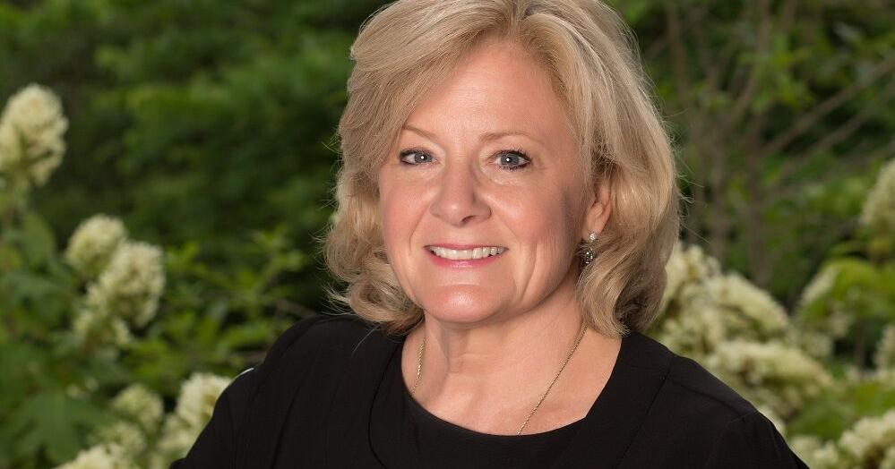 REDSTONE ROUNDTABLE: Space center’s director enters retirement orbit ...