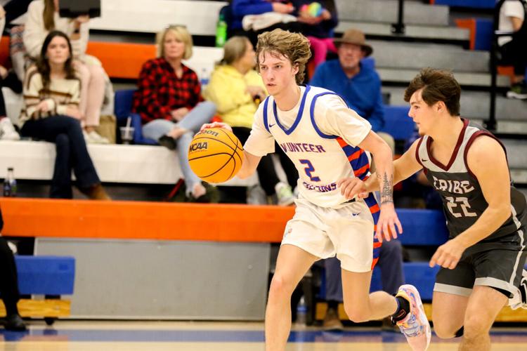 Knittel's tip-in lifts unbeaten Falcons over D-B | Sports ...