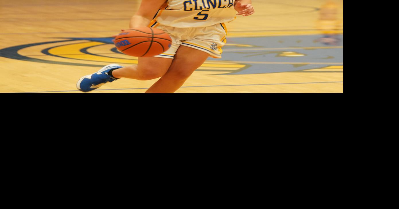 PHOTO GALLERY: Madison Lyons' 17 points leads Lady Wildcats in 45-9 ...