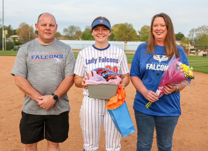 PHOTO GALLERY: Senior Night at Volunteer Softball | Multimedia ...